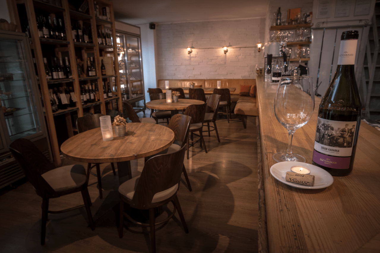 palack borbár_budapest nightlife | Free Walking Tours & Private Tours